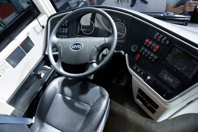 比亚迪全新C7&K7纯电动客车首发上市-客车联盟网特别报道